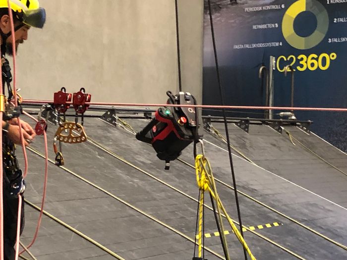 C2 Vertical Safety AB C2 Power Ascender Personell & Equipment Lifting ...